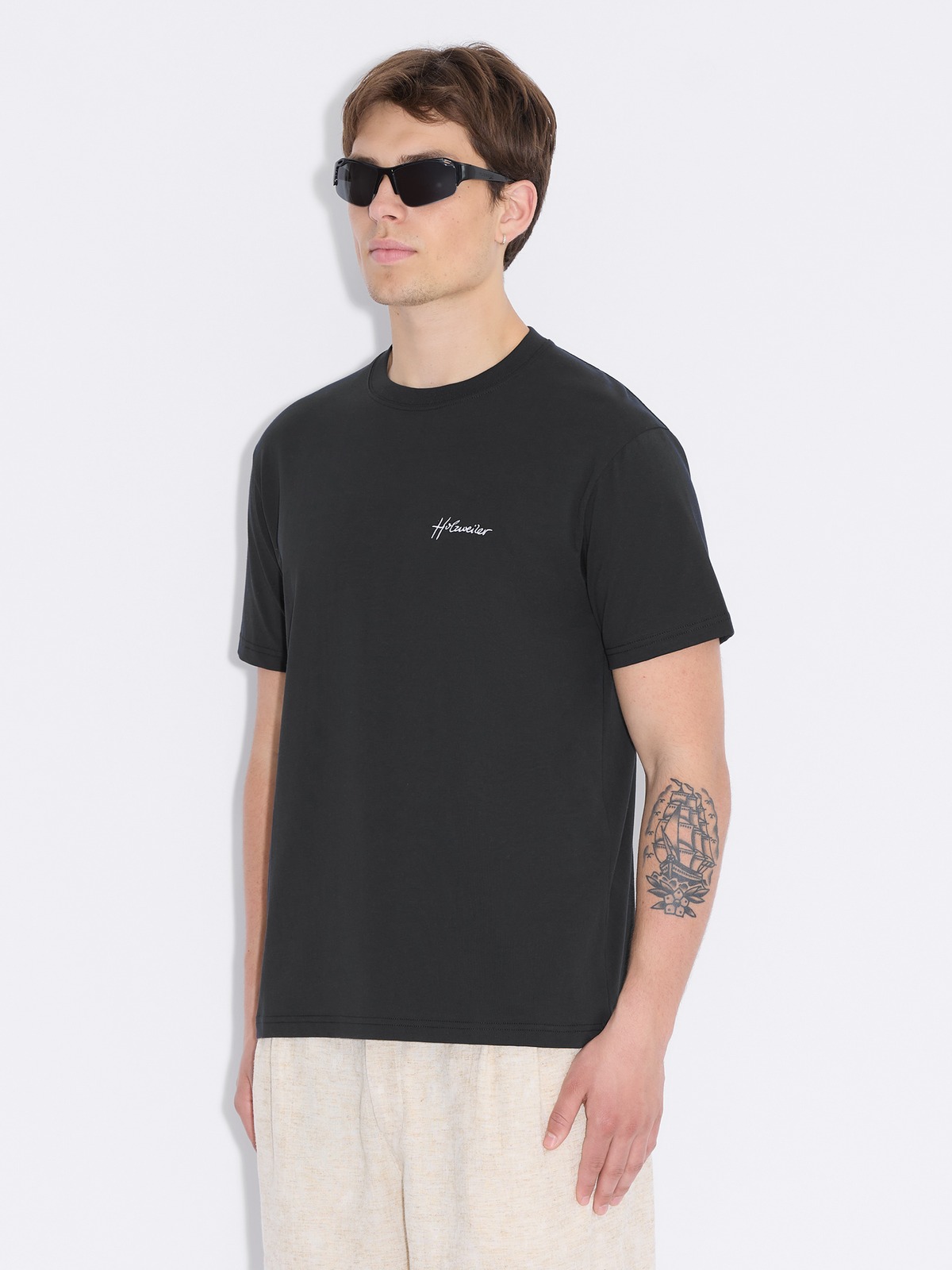 Tucker Embroidery Tee - Black - Holzweiler